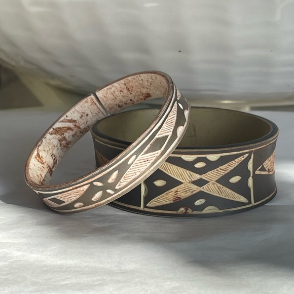 Vintage | Jewelry | Vintage Authentic Handcarved South African Bangles ...